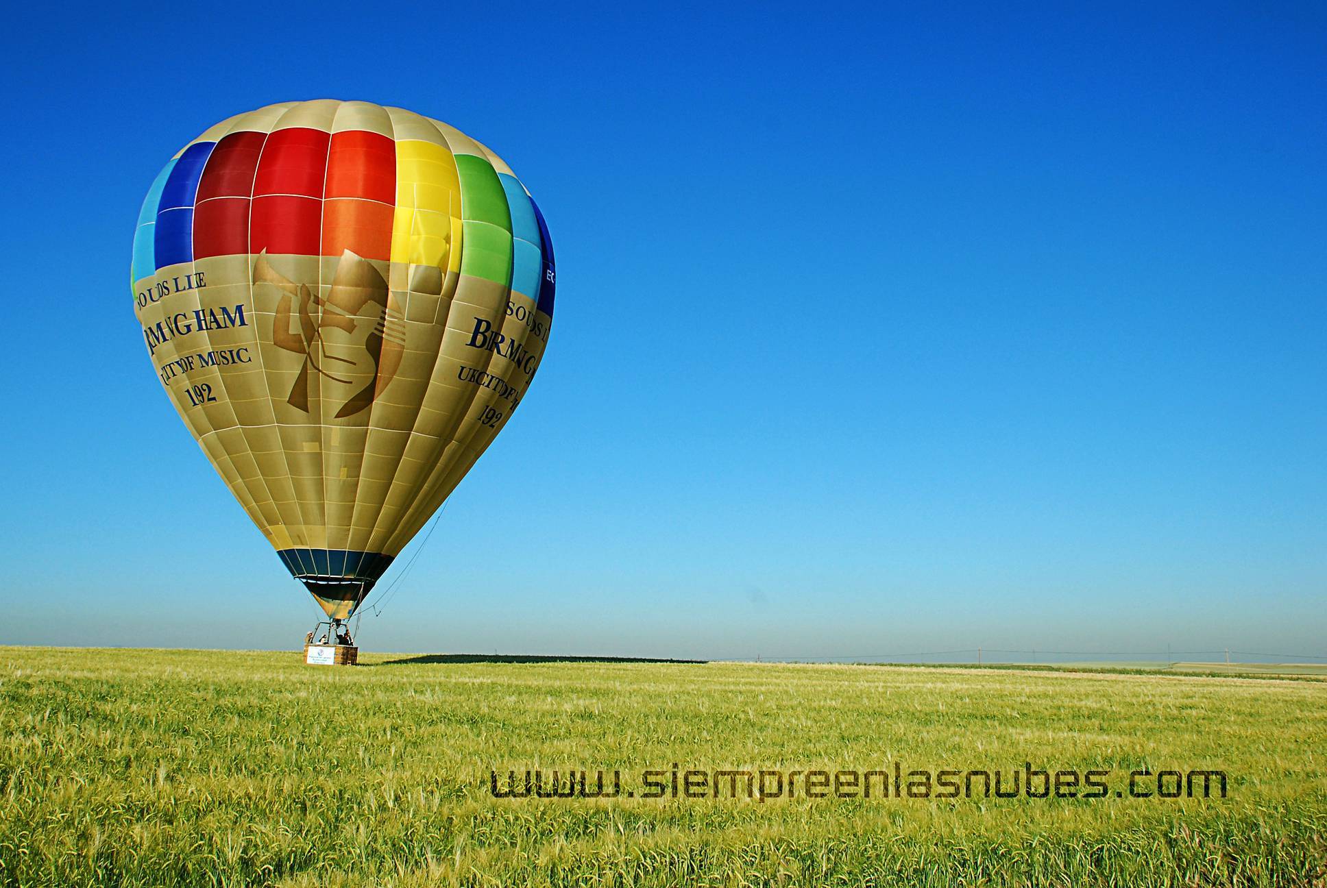 Wallpaper de globos aerostáticos 4 - Siempre en las Nubes