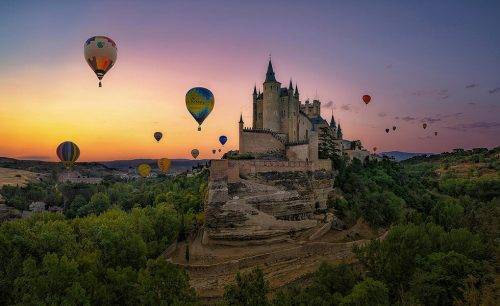 5 visitas imprescindibles en Segovia tras tu vuelo en globo